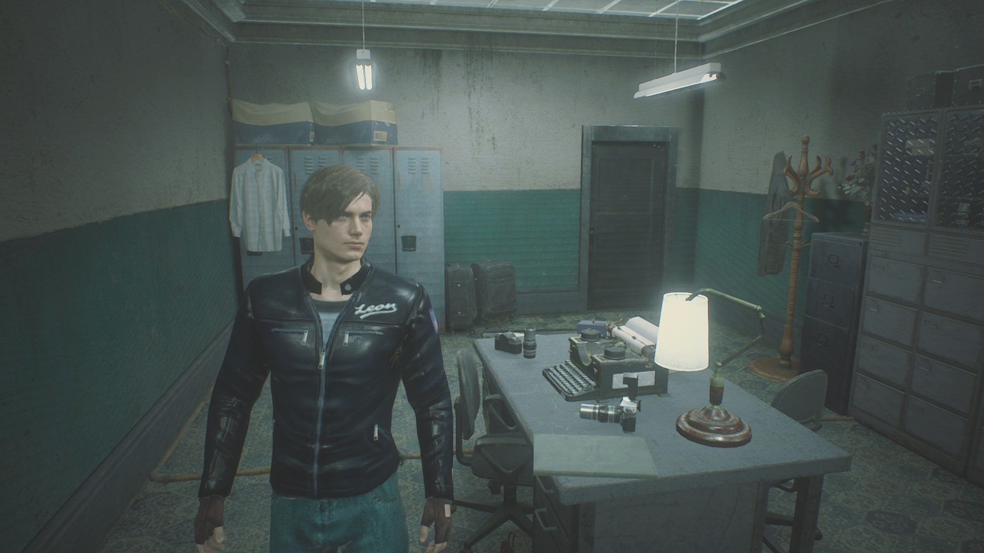 RE2 98 Leon Classic Skull Jacket - Resident Evil 2 Remake Mods