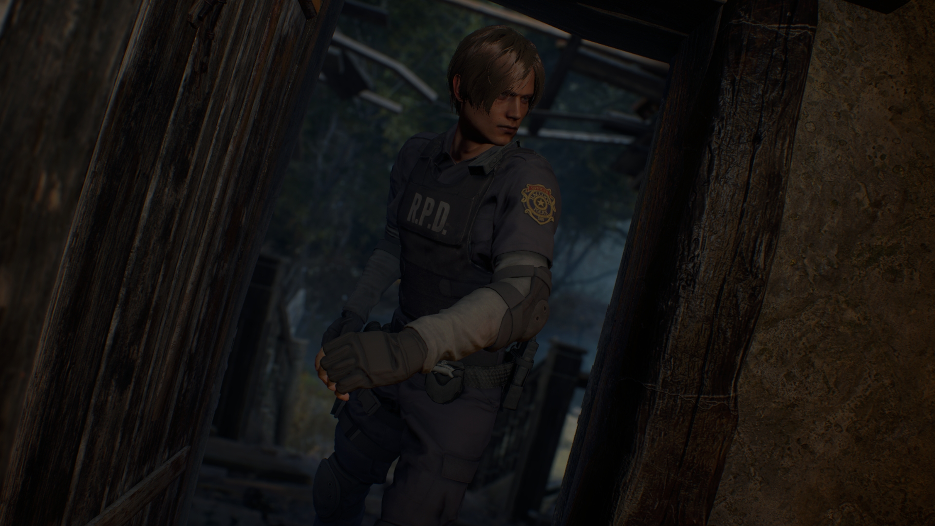 Leon RE2R Outfit - Resident Evil 4 Remake Mods